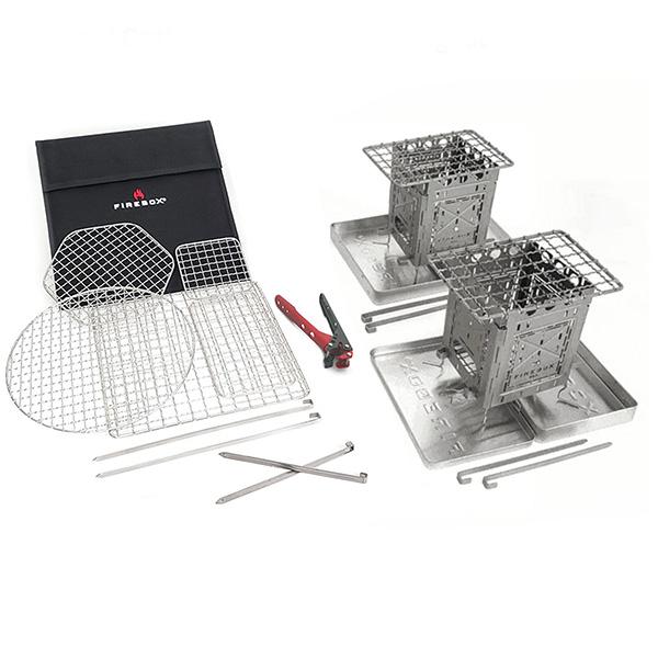 フリースタイルストーブ(4枚)×2とモッドキットのセット。計8枚のパネルで様々な形状のストーブが使用できます。各パネルはピンで繋がっているので必要に応じて、付けたり外したりすることができます。ステンレス製とチタン製があります。収納サイズ26...