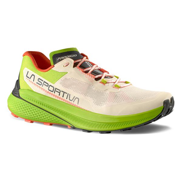 La Sportiva初のウルトラトレイル専用NEWモデル。新開発のXFlowフォームが、最大級のクッション性とエネルギーリターンを実現。大きなトゥボックスと通気性の良いアッパーは数時間のランニングでも快適な履き心地を提供し、ラッピングシス...