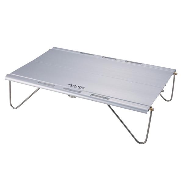 軽量と強度が求められる登山シーンでつかいやすいように製品開発。脚部やヒンジ構造がシンプルかつ軽量でありながら、天板にアルミ材を使用することで強度を確保。部品数を少なくして軽量化を図ると思に、破損のリスクを軽減しています。収納時の厚みはわずか...