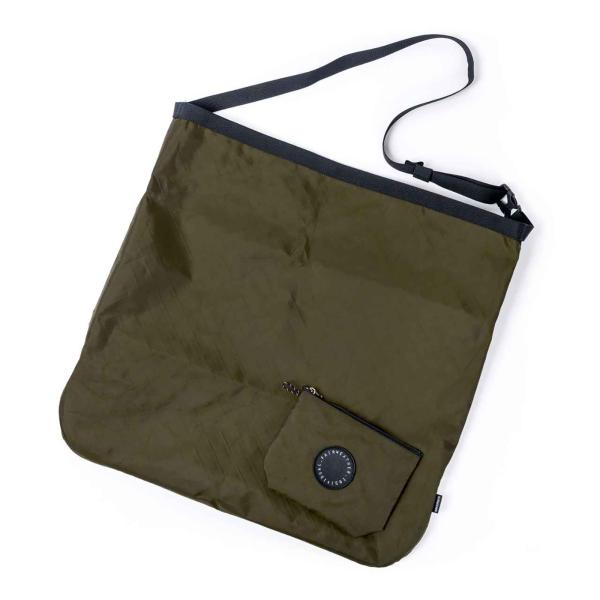 快晴、晴天という名のブランド"FAIRWEATHER/フェアウェザー"の防水サコッシュです。軽量ながらも高い耐久性と防水性を兼ね備えたECOPAK素材を使用。コーデュラリップ素材よりも摩擦や突き刺しに強くなる事でサブバッグとしてだけではなく...