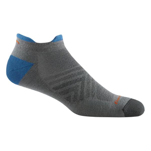 DARN TOUGH ダーンタフ メンズ 1054 ランクールマックスNT ウルトラライトウェイトクッションはウールの代わりに速乾性能の高いクールマックスを配合した靴下です。超軽量でクッション性も高く、Coolmaxポリエステルが高い速乾性...