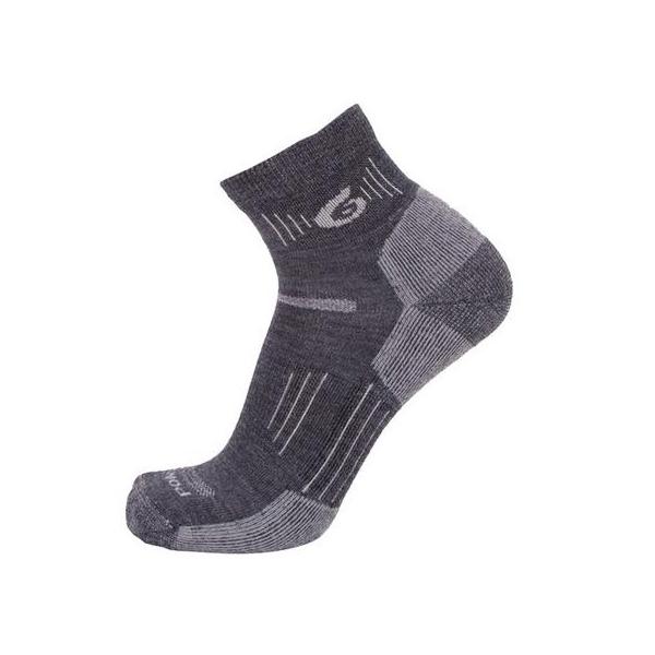 日帰りハイキングから普段履きまで幅広く使用可能。ローカットシューズに適応します。クッションは足裏に配置され、クッション性と温暖期の快適性が高いモデルです。S / 21-23.5cm（For Women's）、M / 24-26.5cm、L ...