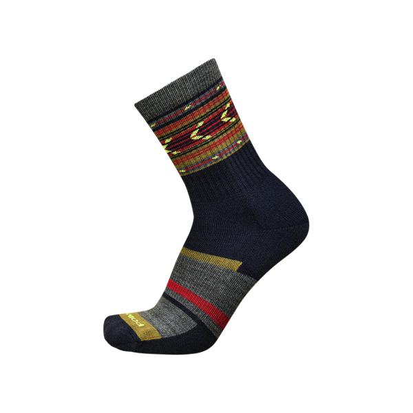 ウール：62%、ナイロン：35%、ポリウレタン：3%