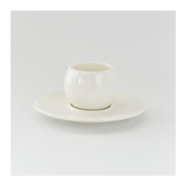 『商品情報』カップ直径(飲み口)：約4.9cm直径(最大)：約約5.8cm高さ：約5.0cm容量：満水約65mlソーサー最大直径：約13.4cm縦幅直径：約11.5cm【注意事項】画像はあくまでも参考となり、写真ではホワイトレベルを現物同様...