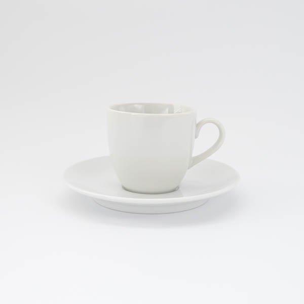『商品情報』ソーサー直径：約15.0cmソーサー高さ：約2.0cmカップ直径：約7.5cmカップ高さ：約7.0cm容量：満水約180ml【注意事項】・画像はあくまでも参考となり、写真ではホワイトレベルを現物同様に写すことができません。・PC...