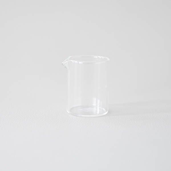 『商品情報』口径：約3.0cm高さ：約4.0cm容量：約14ml材質：ガラス（耐熱）※焼成可能です【注意事項】・絵付けされる場合は550度で焼成してください。・直火使用はできません。・強化ガラスではありません。・調理用には使用しないでくださ...