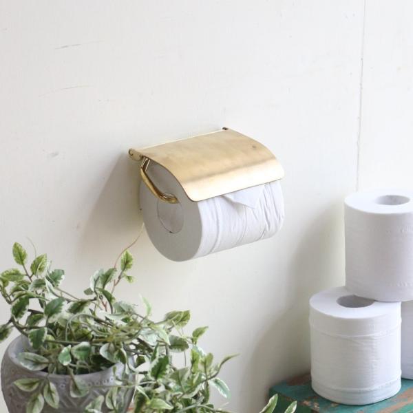 上品なゴールドカラーのペーパーホルダーが入荷しました。トイレは毎日使う大事な場所だから、清潔感はもちろんオシャレに整えていたいと思っています。いろんな雑貨を置けるほど広いスペースではないけれど、小さなアイテムを変えるだけで雰囲気がガラリと変...