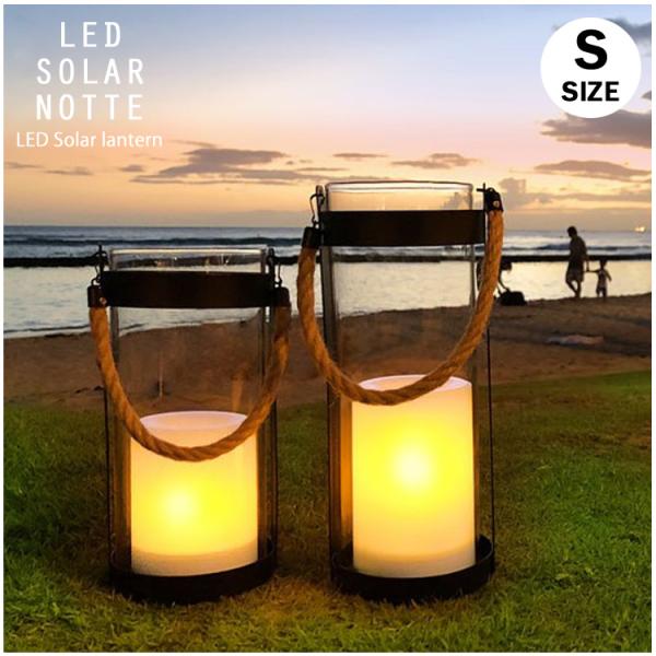 ソーラー充電式のLEDランタン。 本物のキャンドルの様に、オレンジ色の灯りが揺れるLEDランタン。  テーブルや手元を照らすだけではなく、 特別な空間と心地よさを演出してくれます。   防滴仕様なので、アウトドアやテラス、ベランダなどでも使...