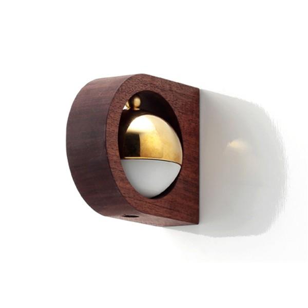 余韻が残る澄んだ音色と木のぬくもりをサイズ：W80×H72×D50素材：真鍮、ウォールナット、マグネット表面処理：クリア塗装付属品：鉄プレート、両面テープ、ネジmade in Japan関連ワード：もりのねウォールナット 丸｜ドアベル・ドア...