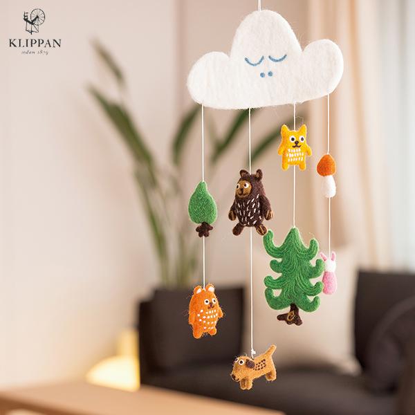 北欧のKLIPPAN（クリッパン）の、リトルベアのモビールは1年を通して飾れるかわいい装飾アイテムサイズ：Φ20×L42cm重量：約60g素材：本体 / 毛100%、糸 / ポリエステル100%design by Edholm Ulleni...
