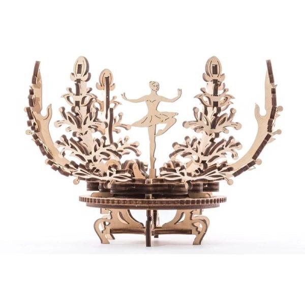 【商品名】　Ugears メカニカルフラワー 70019 木製パズル 工作 模型 接着剤工具不要 中級 大人 【商品説明】　・https://ugearsmodels.jp・self-assemblyなし、接着剤は不要・サイズ : 130*...