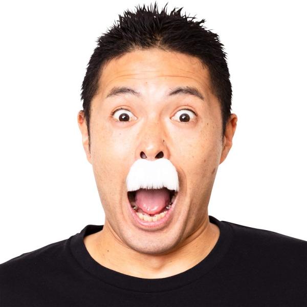 【商品名】　Party City 宴会の達人 バラエティグッズ コメディアンのひげ 白 【商品説明】　・※お肌に異常を感じた場合は、すぐに取り外してください。商品画像は可能な限り実物の色に近づくよう調整しておりますが、お使いのモニター設定、...
