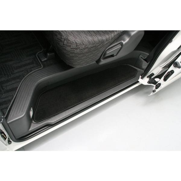 【商品名】　ハイエース 200系 リア ステップマット 左右２枚セット 【商品説明】　・4?^?p???[?X???C?h??E1?^?`4?^?Б??X???C?h?h?A????????t?s?????B・?K???F?n?C?G?[?...