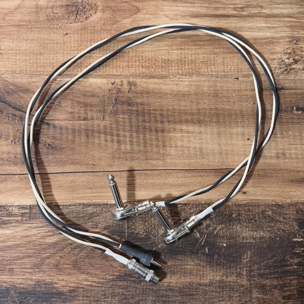 Extension RCA-PHONE Speaker Cables for Attenuator of Small Amps1950年代のFender Champ等アンプシャーシとスピーカーケーブルがRCAプラグ＆ジャックで接続されている...