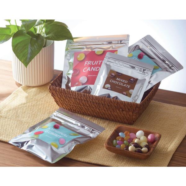 ラミジップ　平袋チャック袋　VM-1616F巾160×チャック上32+チャック下160mm　ケース1,700枚この袋は底開きとなっており内容物を充填後、シール機によるシールが必要です。アルミをラミネートしてある袋ですので、バリア性に優れた袋...