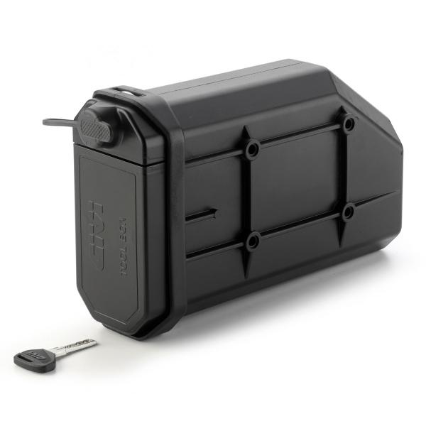 GIVIパニアステーに専用のステー（別売）を使って取り付けるツールボックス機種によっては取り付け不可やパニアステーに加工が必要な場合があります。