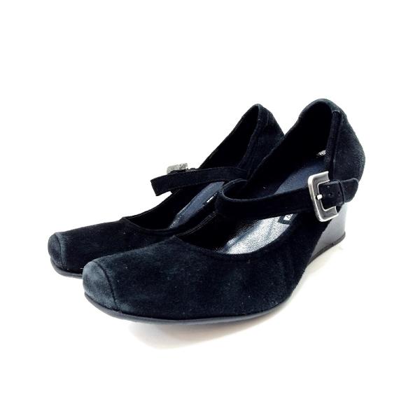 COMPOSITION9 コンポジションナイン【商品名】ウェッジソール スエード ストラップパンプス 【カラー】黒【サイズ】サイズ表記 ： 23.5ｃｍ・ ヒール高さ5.5ｃｍ・ ヒール残 7/10【素材】スエード【季節の目安】通年【コンデ...