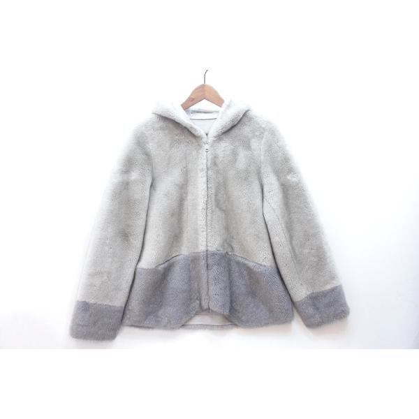 【商品名】【ARTICO アルティコ】 ジップアップ ファージャケット・コート 226905【カラー】グレー【サイズ】サイズ表記 ： ・40 ゆき丈86(平置) ・ 身幅56 ・ 着丈 ・64【素材】・画像参照【季節の目安】冬【コンディショ...