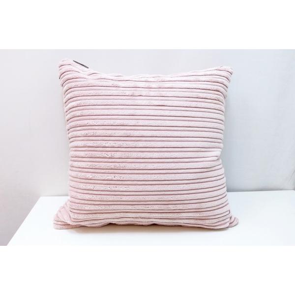 【商品名】【LOUNGE PUG ラウンジパグ】 クラシックコーデュロイ クッション 47×47ｃｍ 【カラー】ピンク【商品説明】インナークッションはファスナー開閉で取り外し可能。【サイズ】長さ ・47ｃｍ*幅 ・47ｃｍ【素材】コーデュロ...