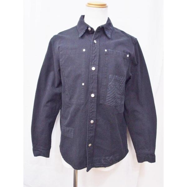 【商品名】VYNER ARTICLES WORKER SHIRT BANDANA PATCHES  デニムシャツ 【カラー】ブラック【国内定価】47,080円【サイズ】サイズ表記 ： M・ 肩幅44(平置) ・ 身幅58 ・ 袖丈67 ・ ...