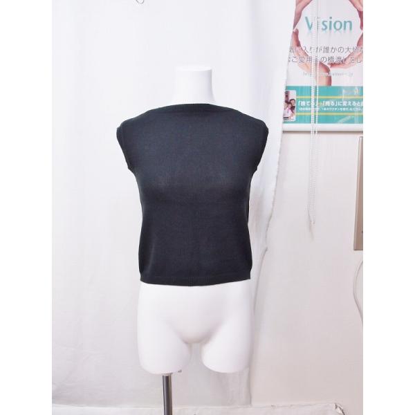 cassandre カサンドレ【商品名】ノースリーブカットソー　100％コットン 【カラー】ブラック【サイズ】サイズ表記 ： 表記タグなし・ 肩幅(平置) 39・ 身幅37  ・ 着丈44【素材】コットン：100％【季節の目安】春夏【コンデ...