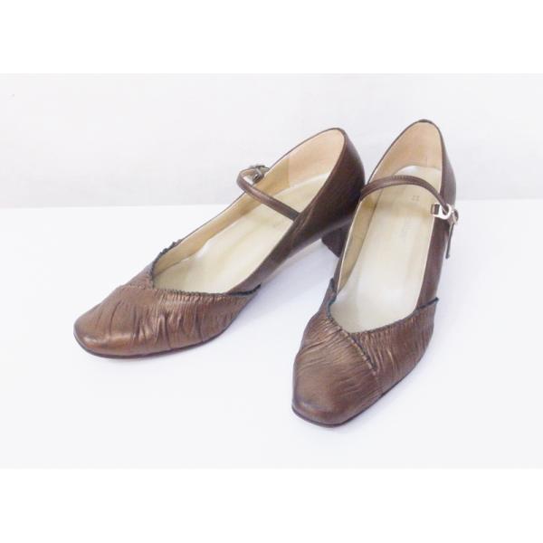 naturalizer ナチュラライザー【商品名】ストラップ　パンプス スクエアトゥ 【カラー】ブロンズ系【サイズ】サイズ表記 ： 23 1/2 EE・ ヒール高さ 5cm・ ヒール残 8/10【素材】レザー【季節の目安】通年【コンディショ...