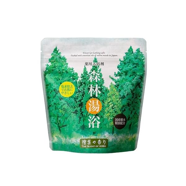 日本の森の樹木から抽出したエッセンシャルオイルを配合した薬用入浴剤です。清々しい森林の香りです。深森の息吹に包まれて、寛ぎのバスタイムをどうぞ！！木曽檜と並び日本三大美林のひとつに数えられる青森檜葉。本製品には青森県津軽半島の厳しい冬の風雪...