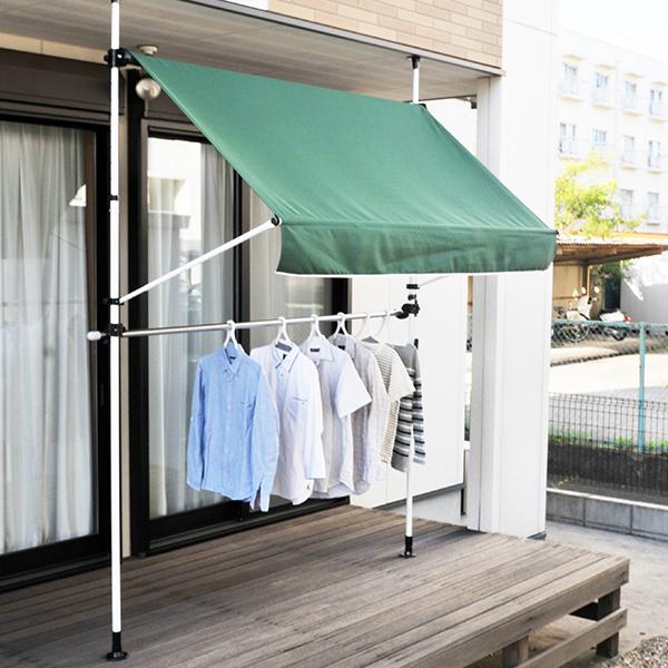 工事不要でカフェ風に。折りたたんで目隠しに。日差しが強い日でもお庭やテラスでティータイムをお楽しみいただけます。天幕表面に撥水加工が施されており、急な雨にも力強い味方に。突っ張り式で簡単設置。幅2030mm×奥行220-1450mm×高さ2...