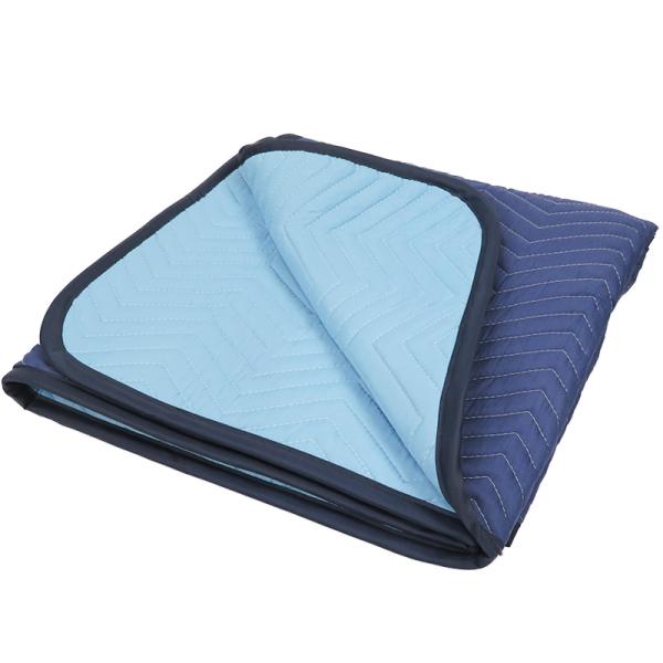 【仕様】生産国: 中国主材質 側地：ポリエステル100％ / 中材：綿42％、ポリエステル32％、レーヨン26％【特長】作業用や引越し時の床・搬入物の養生に最適。