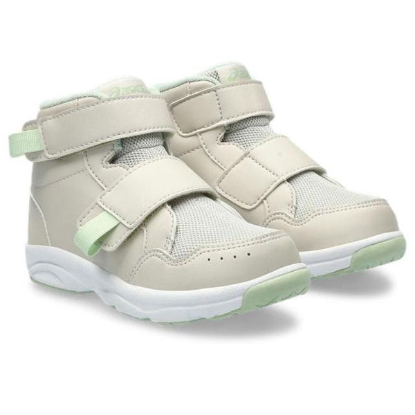 安定性を重視したハイカットタイプのシューズです。2本ベルトで足首と甲をしっかりホールド。履き口が大きく開くオープンベロ構造で、脱ぎ履きがスムーズです。かかとを安定させるため、かかと部に樹脂製ヒールカウンターを内蔵し、シューズと足との一体感を...