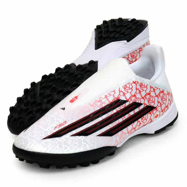 adidas F50 LEAGUE LL TF J LY 1. ファイバースキンアッパー戦略的に配置した3Dラインを備えたエンジニアードメッシュパッケージが、ボールタッチを高めスピーディなビジュアルを演出する 2. スプリントグリッド最高価...