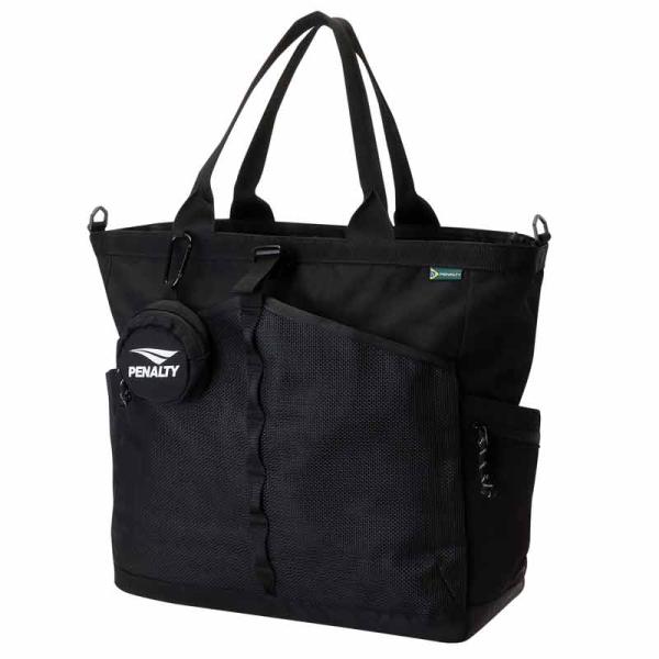 penalty トートバッグ (20L) アウェイツアーなどの遠征に便利な大きめサイズです。複数の収納スペースやミニポーチを備えており、様々なアイテムをコンパクトにまとめられます。フロントはバッジを付けても針穴が残らないメッシュタイプ。随所...