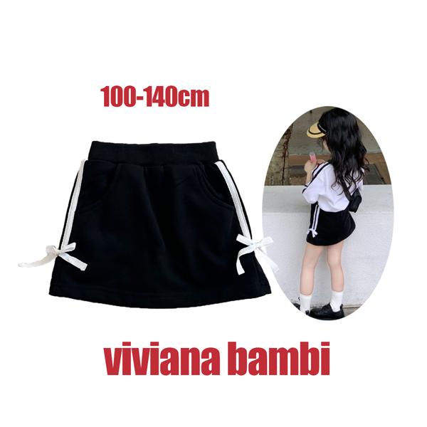 ■素材: 綿　　95％　　ポリエステル　　5％■サイズ:100 110 120 130 140スポーティーでカジュアルなミニスカート。Tシャツやタンクトップでスポーティーコーデの完成。100cm：ウエスト20.5cm/着丈25cm110cm...