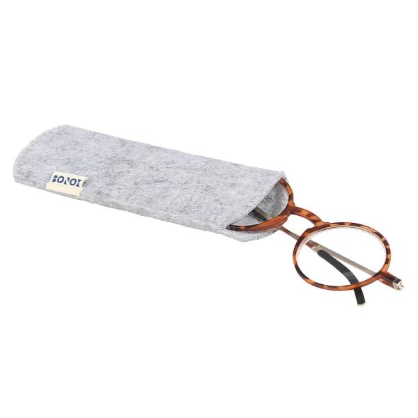 材質 :TR-90、ステンレススチール、アクリル樹脂原産国 :中国商品に関する注意事項■薄型でコンパクトサイズの小さな老眼鏡です。装着時の広がり具合で反りが見られる場合があります。製品特性としてご理解ください。【付属品】専用のフェルトケース...