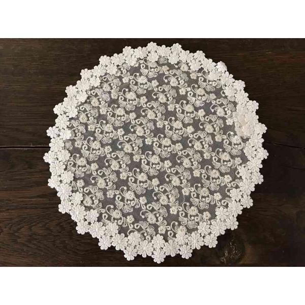 ドイリー cotton tulle コットンチュールシリーズ 【サイズ(cm)】25x25【材質】チュールレース：ナイロン100％、生地：綿100％、刺繍糸・レース：綿100％、裏地：ポリエステル100％【商品説明】密集度の高いコットン刺繍...