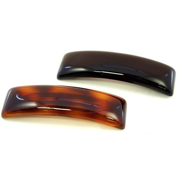 普段使いにちょうどいいスクエアのラージサイズバレッタです。ロングのフルアップもしっかり留まります。丸みを帯びたエッジが上品でかわいい雰囲気です。【色】　ブラック、べっ甲【サイズ (約)】10.2 x 3 cm、9cm金具、髪挟み幅 7cm※...