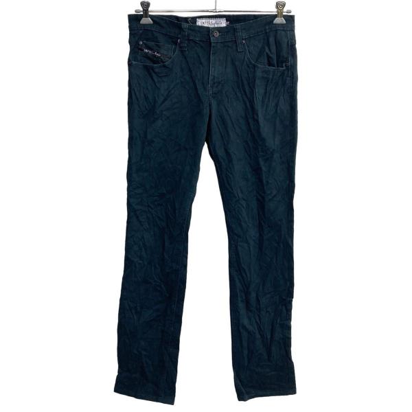 アメリカをメインに世界各地から直輸入する大阪、古着卸、古着屋DEN(デン)は、小売店を通さず、直接お客様へお届けできる為、激安卸価格となっております。さらに￥3,980以上お買い上げは送料無料です。