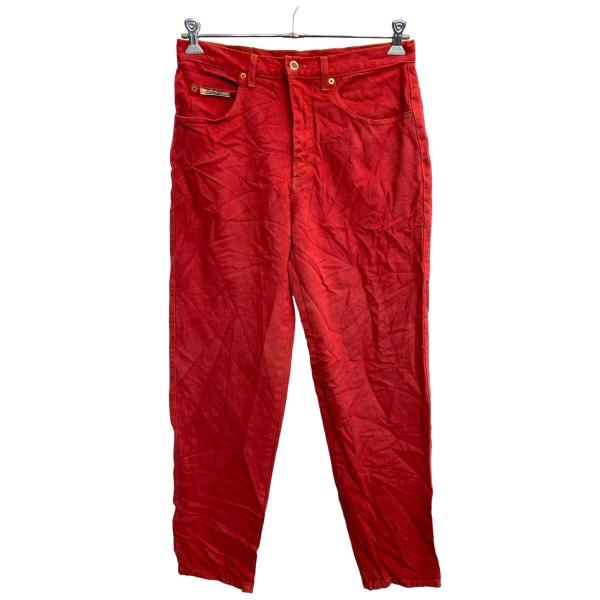 アメリカをメインに世界各地から直輸入する大阪、古着卸、古着屋DEN(デン)は、小売店を通さず、直接お客様へお届けできる為、激安卸価格となっております。さらに￥3,980以上お買い上げは送料無料です。