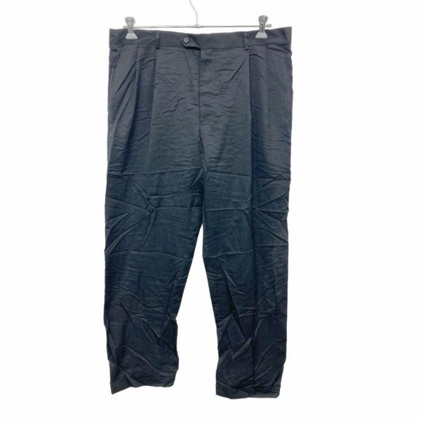 アメリカをメインに世界各地から直輸入する大阪、古着卸、古着屋DEN(デン)は、小売店を通さず、直接お客様へお届けできる為、激安卸価格となっております。さらに￥3,980以上お買い上げは送料無料です。