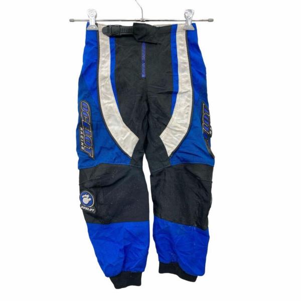 アメリカをメインに世界各地から直輸入する大阪、古着卸、古着屋DEN(デン)は、小売店を通さず、直接お客様へお届けできる為、激安卸価格となっております。さらに￥3,980以上お買い上げは送料無料です。