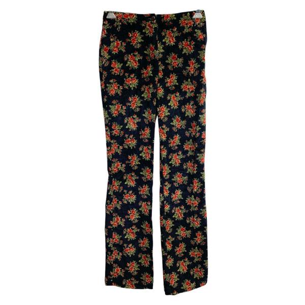 アメリカをメインに世界各地から直輸入する大阪、古着卸、古着屋DEN(デン)は、小売店を通さず、直接お客様へお届けできる為、激安卸価格となっております。さらに￥3,980以上お買い上げは送料無料です。