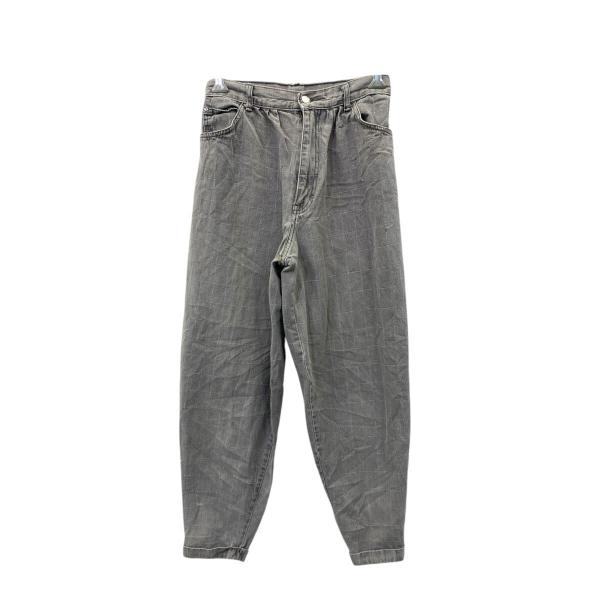 アメリカをメインに世界各地から直輸入する大阪、古着卸、古着屋DEN(デン)は、小売店を通さず、直接お客様へお届けできる為、激安卸価格となっております。さらに￥3,980以上お買い上げは送料無料です。