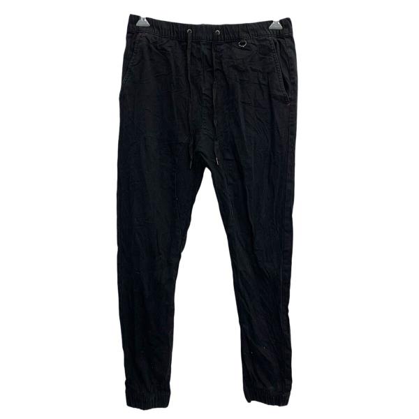 アメリカをメインに世界各地から直輸入する大阪、古着卸、古着屋DEN(デン)は、小売店を通さず、直接お客様へお届けできる為、激安卸価格となっております。さらに￥3,980以上お買い上げは送料無料です。