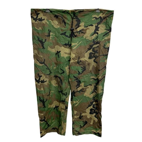 アメリカをメインに世界各地から直輸入する大阪、古着卸、古着屋DEN(デン)は、小売店を通さず、直接お客様へお届けできる為、激安卸価格となっております。さらに￥3,980以上お買い上げは送料無料です。