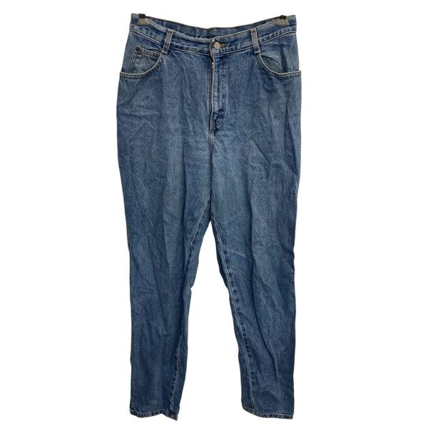 アメリカをメインに世界各地から直輸入する大阪、古着卸、古着屋DEN(デン)は、小売店を通さず、直接お客様へお届けできる為、激安卸価格となっております。さらに￥3,980以上お買い上げは送料無料です。