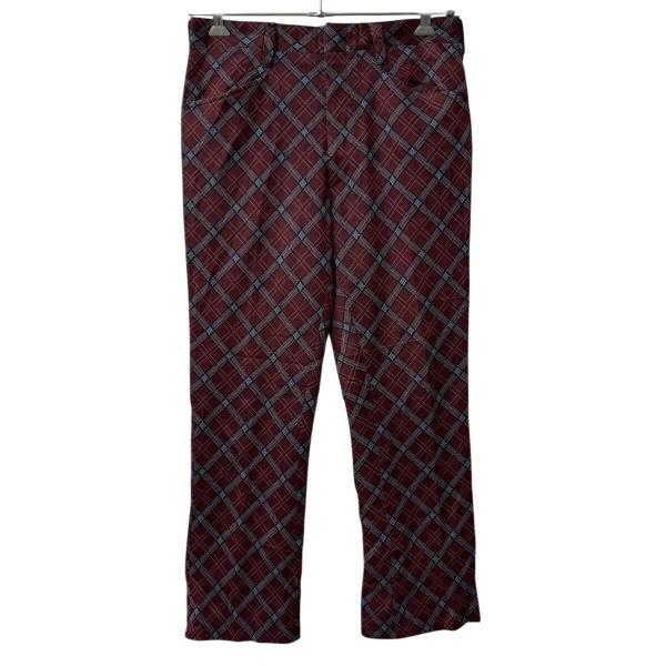 アメリカをメインに世界各地から直輸入する大阪、古着卸、古着屋DEN(デン)は、小売店を通さず、直接お客様へお届けできる為、激安卸価格となっております。さらに￥3,980以上お買い上げは送料無料です。