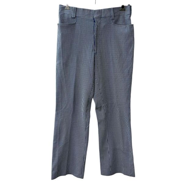 アメリカをメインに世界各地から直輸入する大阪、古着卸、古着屋DEN(デン)は、小売店を通さず、直接お客様へお届けできる為、激安卸価格となっております。さらに￥3,980以上お買い上げは送料無料です。