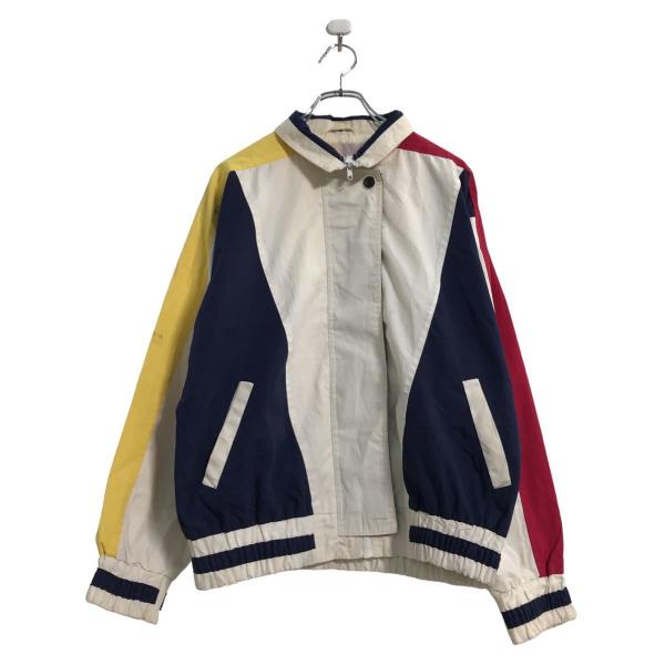 アメリカをメインに世界各地から直輸入する大阪、古着卸、古着屋DEN(デン)は、小売店を通さず、直接お客様へお届けできる為、激安卸価格となっております。さらに￥3,980以上お買い上げは送料無料です。