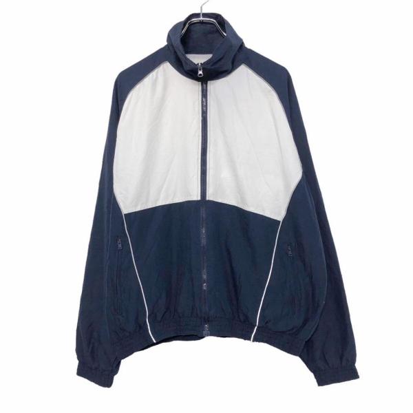 アメリカをメインに世界各地から直輸入する大阪、古着卸、古着屋DEN(デン)は、小売店を通さず、直接お客様へお届けできる為、激安卸価格となっております。さらに￥3,980以上お買い上げは送料無料です。