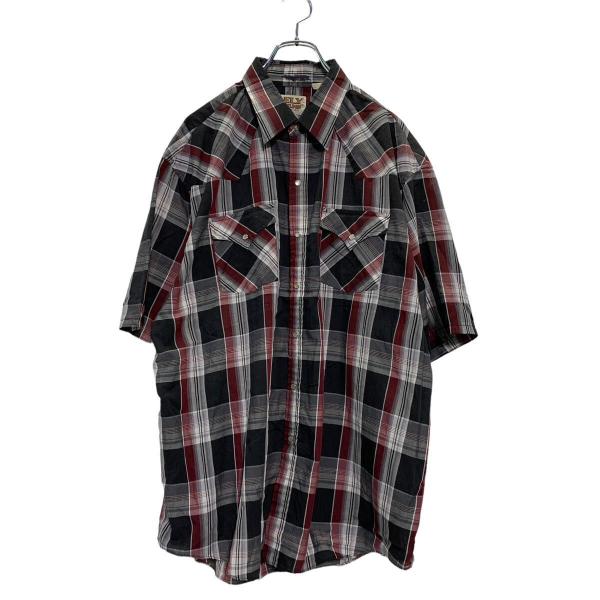 アメリカをメインに世界各地から直輸入する大阪、古着卸、古着屋DEN(デン)は、小売店を通さず、直接お客様へお届けできる為、激安卸価格となっております。さらに￥3,980以上お買い上げは送料無料です。